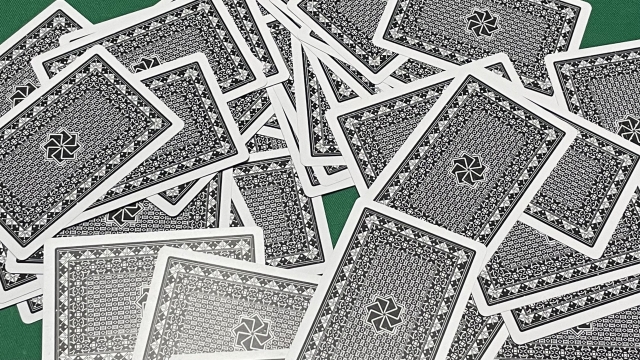 Selector Infected WIXOSS: A Dark Fantasy Card Game Anime That Will Keep ...